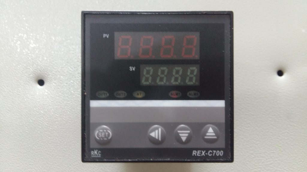 Temperature controller REX-C700 > Automation & Controls